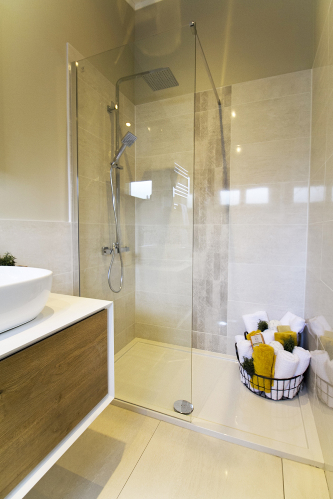 Four remaining (45 & 52 x 22) - Blunsdon Abbey Park