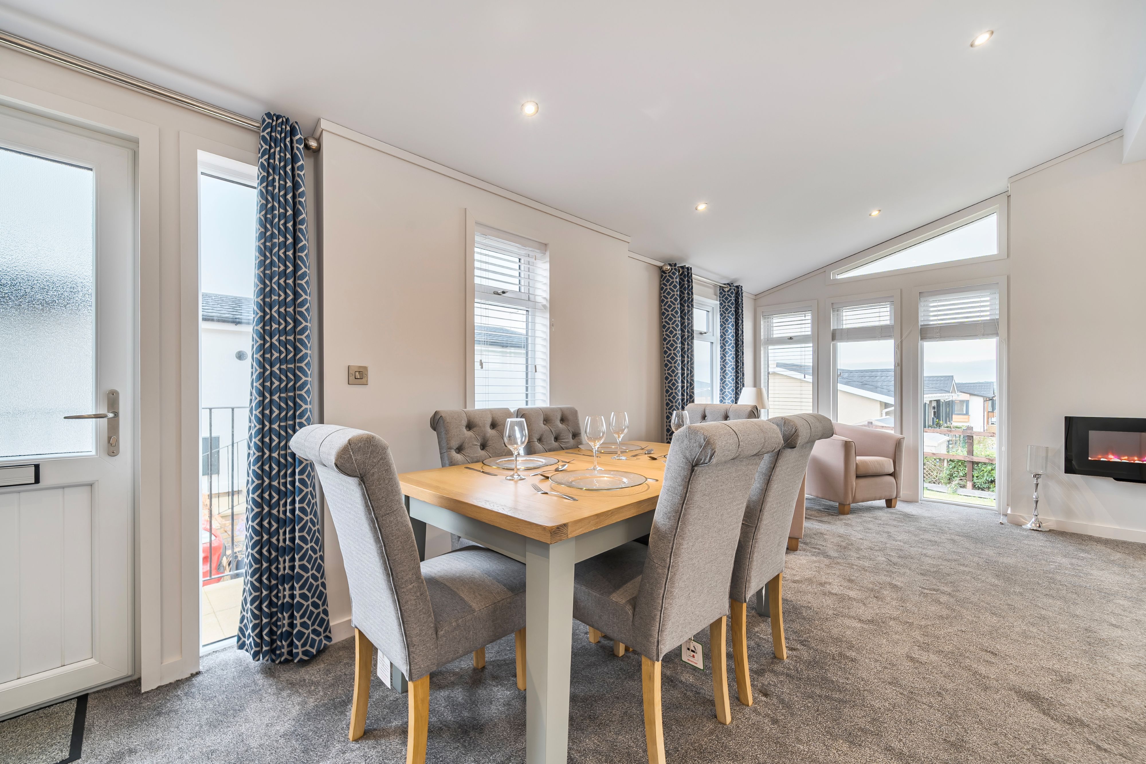 Pathfinder Lighthouse - Meadowlands Court