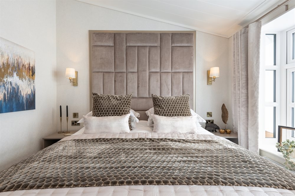 Prestige Phoenix - Royal Wight Estate