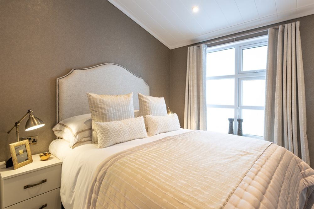 Prestige Phoenix - Royal Wight Estate